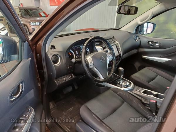 Brūns Nissan Navara 2021 Tallina, ar dzinēja tilpumu 2.30 L un nobraukumu 141 tūkst. km par 25900 €, foto 7 vietnē AUTOMOTO.COM.LV