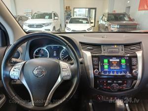 Brown Nissan Navara 2021 in Tallinn, with an engine capacity of 2.30 L and mileage of 141 thousand km for 25900 €, photo 11 on AUTOMOTO.COM.LV