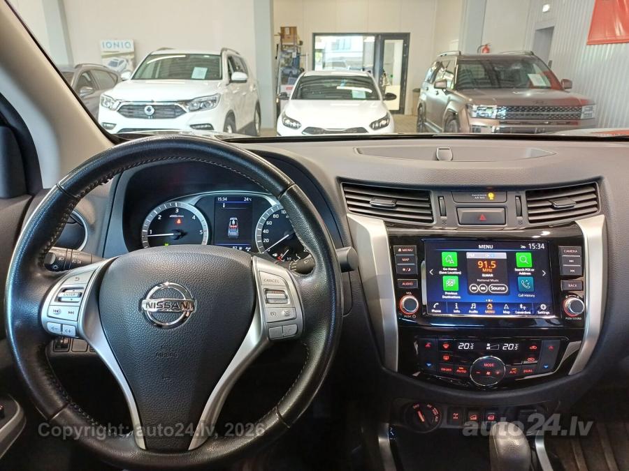 Brown Nissan Navara 2021 in Tallinn, with an engine capacity of 2.30 L and mileage of 141 thousand km for 25900 €, photo 11 on AUTOMOTO.COM.LV