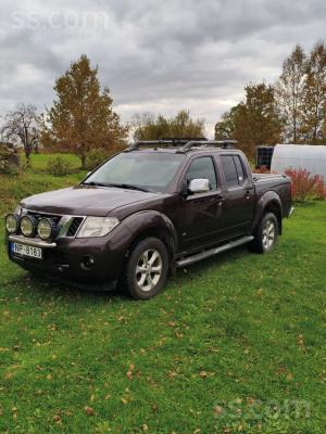 Brūns Nissan Navara 2011 Preiļi, ar dzinēja tilpumu 3.00 L un nobraukumu 449 tūkst. km par 7500 €, foto  vietnē AUTOMOTO.COM.LV