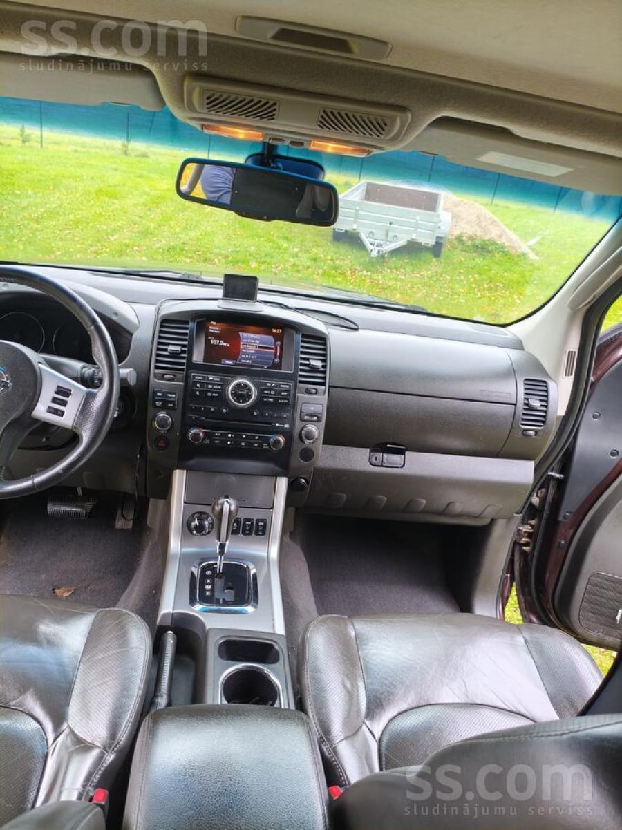 Brūns Nissan Navara 2011 Preiļi, ar dzinēja tilpumu 3.00 L un nobraukumu 449 tūkst. km par 7500 €, foto 8 vietnē AUTOMOTO.COM.LV
