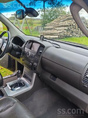 Brūns Nissan Navara 2011 Preiļi, ar dzinēja tilpumu 3.00 L un nobraukumu 449 tūkst. km par 7500 €, foto 10 vietnē AUTOMOTO.COM.LV