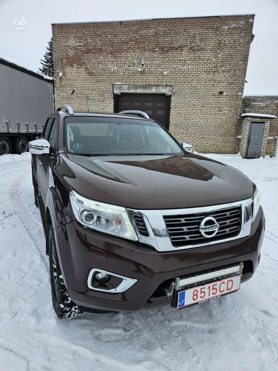 Brūns Nissan Navara 2019 Telšiai, ar dzinēja tilpumu 2.30 L un nobraukumu 215 tūkst. km par 14600 €, foto 2 vietnē AUTOMOTO.COM.LV