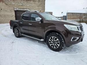 Brūns Nissan Navara 2019 Telšiai, ar dzinēja tilpumu 2.30 L un nobraukumu 215 tūkst. km par 14600 €, foto 4 vietnē AUTOMOTO.COM.LV