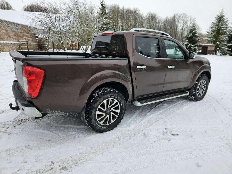 Brūns Nissan Navara 2019 Telšiai, ar dzinēja tilpumu 2.30 L un nobraukumu 215 tūkst. km par 14600 €, foto 9 vietnē AUTOMOTO.COM.LV