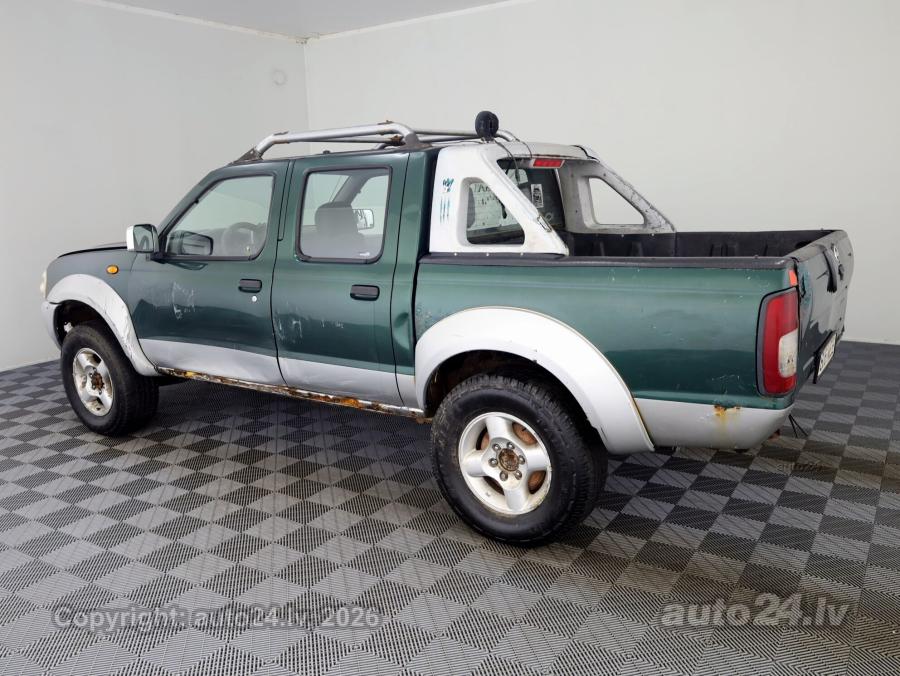 Nissan Navara 2004 in Tallinn, with an engine capacity of 2.50 L and mileage of 374 thousand km for 1599 €, photo 5 on AUTOMOTO.COM.LV