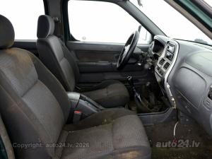 Nissan Navara 2004 in Tallinn, with an engine capacity of 2.50 L and mileage of 374 thousand km for 1599 €, photo 7 on AUTOMOTO.COM.LV