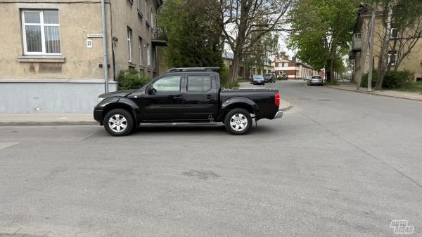 Nissan Navara 2007 in Klaipeda, with an engine capacity of 2.50 L and mileage of 243 thousand km for 6000 €, photo 1 on AUTOMOTO.COM.LV