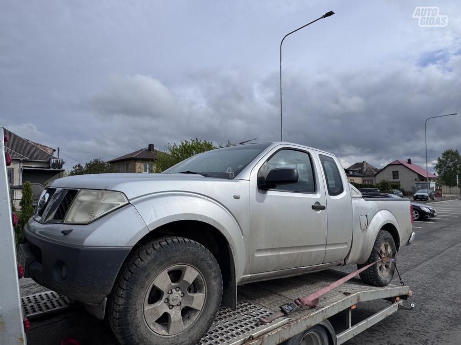 Nissan Navara 2008 in Siauliai, with an engine capacity of 2.50 L and mileage of 111 thousand km for 2100 €, photo 1 on AUTOMOTO.COM.LV