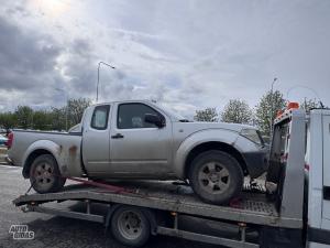 Nissan Navara 2008 in Siauliai, with an engine capacity of 2.50 L and mileage of 111 thousand km for 2100 €, photo 4 on AUTOMOTO.COM.LV