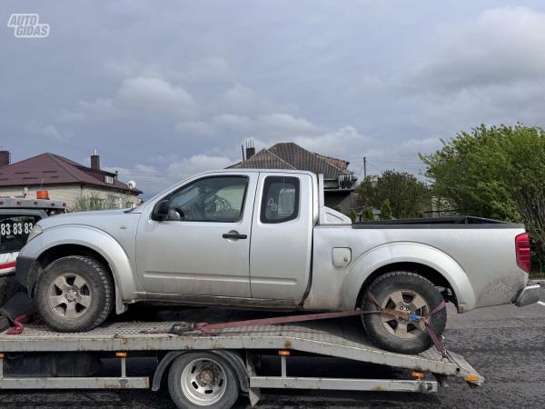 Nissan Navara 2008 Šauļi, ar dzinēja tilpumu 2.50 L un nobraukumu 111 tūkst. km par 2100 €, foto 4 vietnē AUTOMOTO.COM.LV