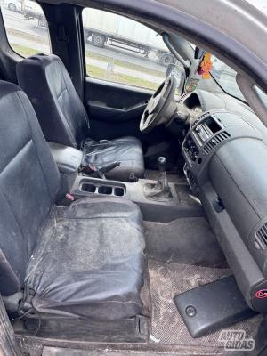 Nissan Navara 2008 in Siauliai, with an engine capacity of 2.50 L and mileage of 111 thousand km for 2100 €, photo 6 on AUTOMOTO.COM.LV