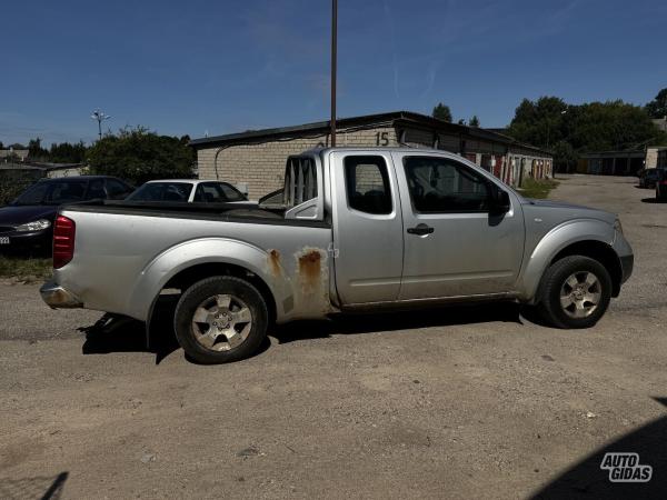 Nissan Navara 2008 Šauļi, ar dzinēja tilpumu 2.50 L un nobraukumu 111 tūkst. km par 1550 €, foto 4 vietnē AUTOMOTO.COM.LV