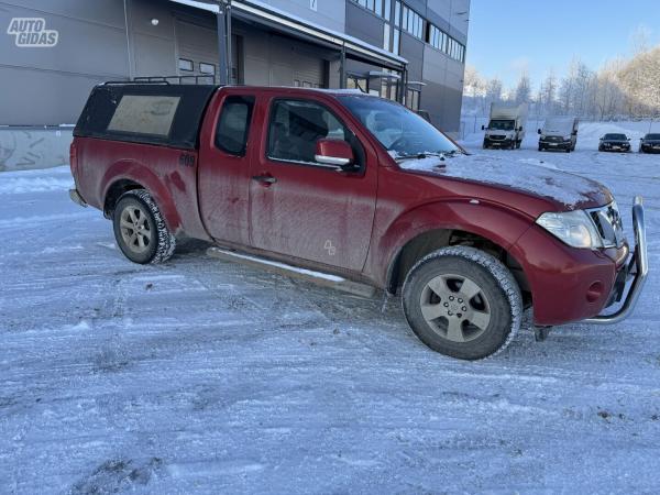 Nissan Navara 2013 Viļņa, ar dzinēja tilpumu 2.50 L un nobraukumu 335 tūkst. km par 4500 €, foto 3 vietnē AUTOMOTO.COM.LV