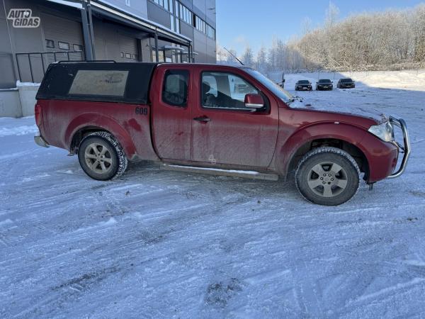 Nissan Navara 2013 Viļņa, ar dzinēja tilpumu 2.50 L un nobraukumu 335 tūkst. km par 4500 €, foto 4 vietnē AUTOMOTO.COM.LV