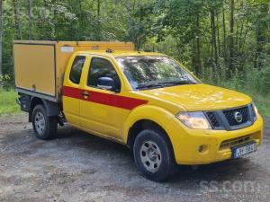Nissan Navara 2013 in Riga, with an engine capacity of 2.50 L and mileage of 230 thousand km for 6450 €, photo 3 on AUTOMOTO.COM.LV