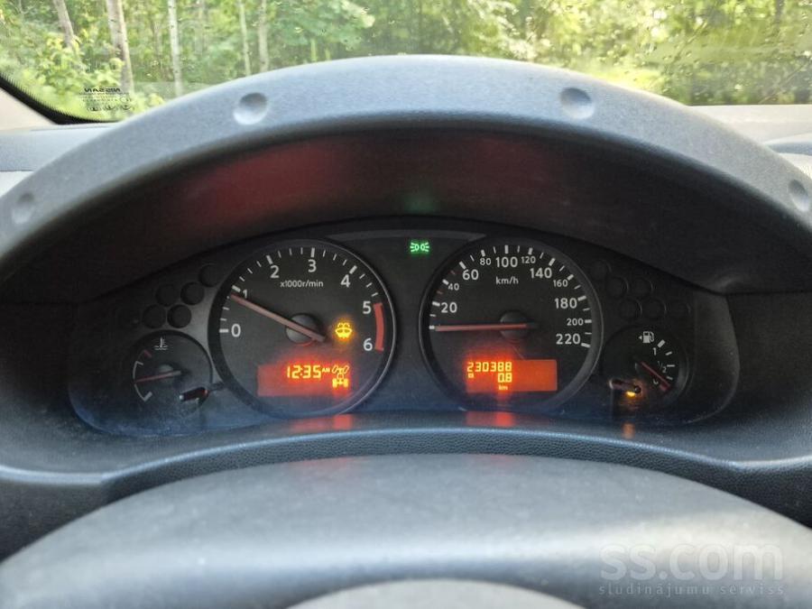 Nissan Navara 2013 in Riga, with an engine capacity of 2.50 L and mileage of 230 thousand km for 6450 €, photo 10 on AUTOMOTO.COM.LV
