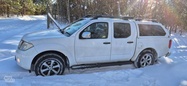 Nissan Navara 2014 Panevēža, ar dzinēja tilpumu 2.50 L un nobraukumu 163 tūkst. km par 5999 €, foto 3 vietnē AUTOMOTO.COM.LV