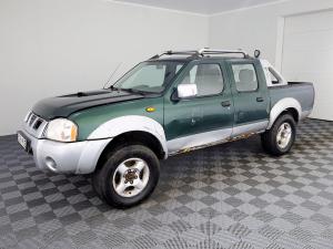 Zaļš Nissan Navara 2004 Tallina, ar dzinēja tilpumu 2.50 L un nobraukumu 374 tūkst. km par 999 €, foto 10 vietnē AUTOMOTO.COM.LV