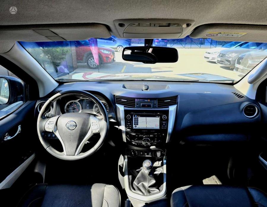 Zaļš Nissan Navara 2017 Tauragė, ar dzinēja tilpumu 2.30 L un nobraukumu 174 tūkst. km par 11450 €, foto 14 vietnē AUTOMOTO.COM.LV