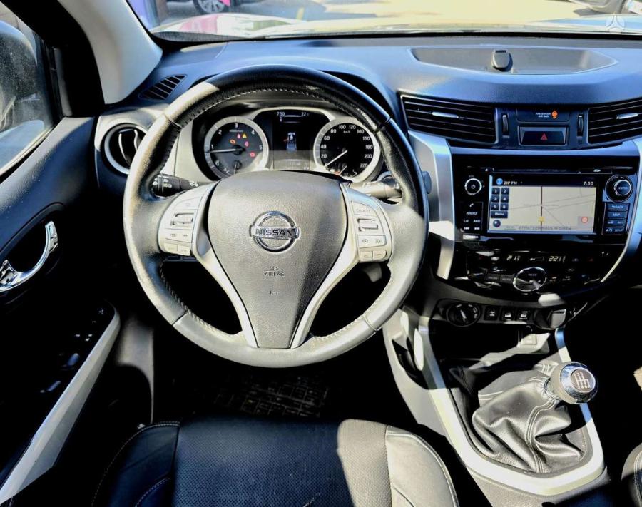 Zaļš Nissan Navara 2017 Tauragė, ar dzinēja tilpumu 2.30 L un nobraukumu 174 tūkst. km par 11450 €, foto 15 vietnē AUTOMOTO.COM.LV