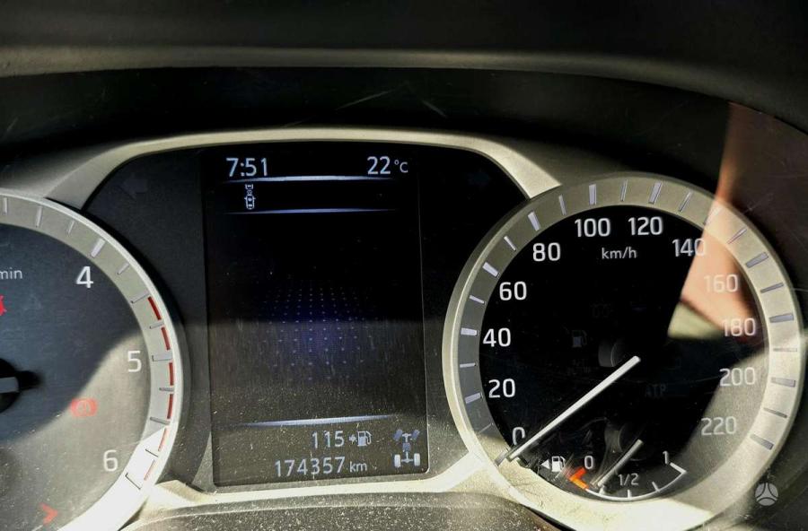 Zaļš Nissan Navara 2017 Tauragė, ar dzinēja tilpumu 2.30 L un nobraukumu 174 tūkst. km par 11450 €, foto 16 vietnē AUTOMOTO.COM.LV