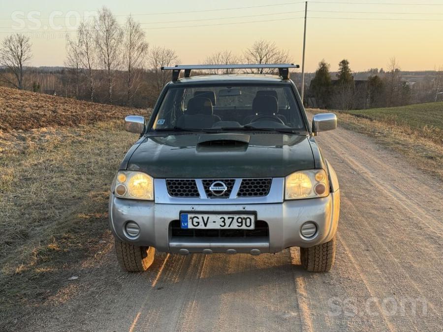 Зеленый Ниссан Навара 2002 в Рига, объемом двигателя 2.50 л и пробегом 391 тыс. км за 1400 €, фото 3 на AUTOMOTO.COM.LV