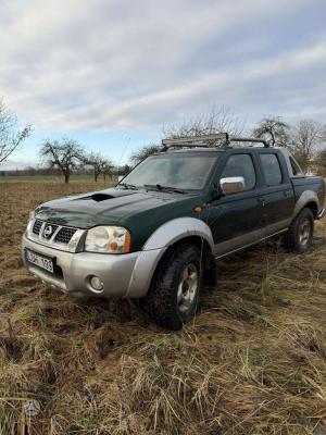 Green Nissan Navara 2004 in Kedainiai, with an engine capacity of 2.49 L and mileage of 231 thousand km for 3900 €, photo 6 on AUTOMOTO.COM.LV