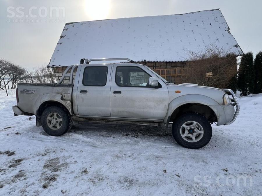 Pelēks Nissan Navara 2005 Liepāja, ar dzinēja tilpumu 2.50 L un nobraukumu 0 tūkst. km par 3650 €, foto 3 vietnē AUTOMOTO.COM.LV