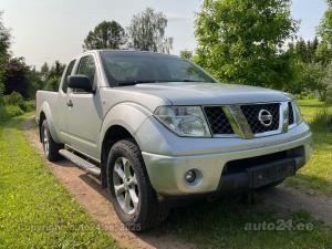 Grey Nissan Navara 2006 in Kilingi-Nomme, with an engine capacity of 2.50 L and mileage of 209 thousand km for 3900 €, photo 2 on AUTOMOTO.COM.LV