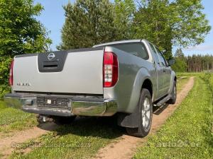 Grey Nissan Navara 2006 in Kilingi-Nomme, with an engine capacity of 2.50 L and mileage of 209 thousand km for 3900 €, photo 3 on AUTOMOTO.COM.LV
