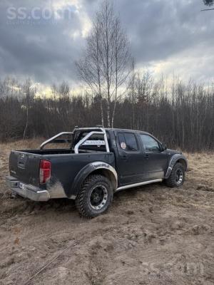 Pelēks Nissan Navara 2006 Rīga, ar dzinēja tilpumu 2.50 L un nobraukumu 326 tūkst. km par 5500 €, foto 5 vietnē AUTOMOTO.COM.LV