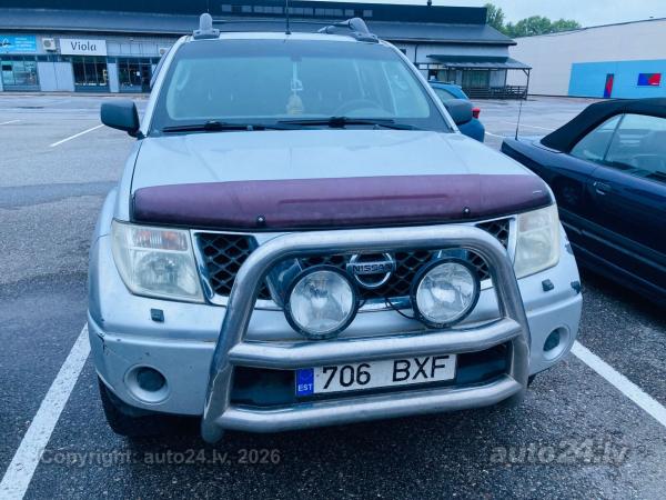Grey Nissan Navara 2006 in Tallinn, with an engine capacity of 2.50 L and mileage of 326 thousand km for 3000 €, photo 1 on AUTOMOTO.COM.LV