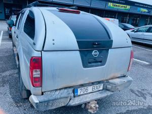 Pelēks Nissan Navara 2006 Tallina, ar dzinēja tilpumu 2.50 L un nobraukumu 326 tūkst. km par 3000 €, foto 3 vietnē AUTOMOTO.COM.LV