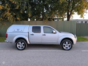 Grey Nissan Navara 2011 in Marijampole, with an engine capacity of 2.49 L and mileage of 274 thousand km for 4950 €, photo 7 on AUTOMOTO.COM.LV