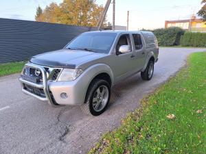 Grey Nissan Navara 2011 in Marijampole, with an engine capacity of 2.49 L and mileage of 274 thousand km for 4950 €, photo 10 on AUTOMOTO.COM.LV