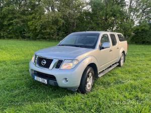 Grey Nissan Navara 2012 in Kuressaare, with an engine capacity of 2.50 L and mileage of 450 thousand km for 5500 €, photo  on AUTOMOTO.COM.LV