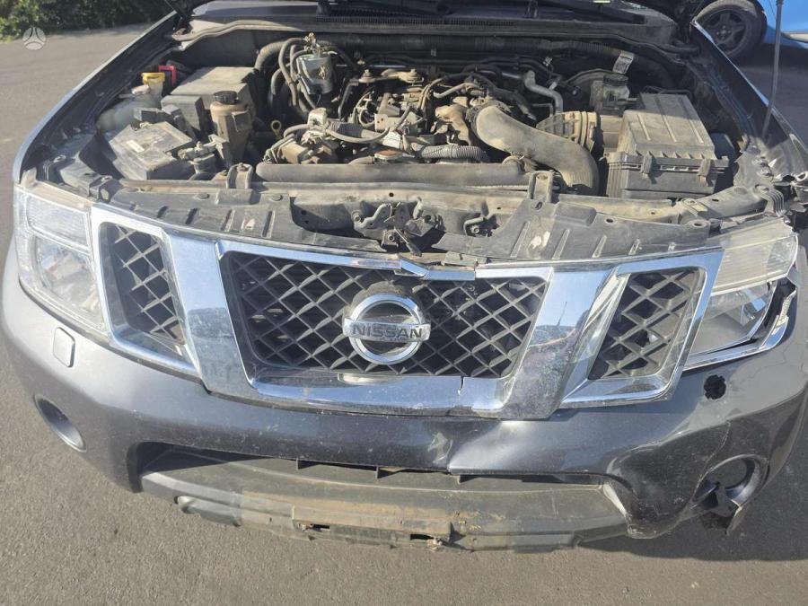 Pelēks Nissan Navara 2012 Tauragė, ar dzinēja tilpumu 2.50 L un nobraukumu 274 tūkst. km par 5300 €, foto 7 vietnē AUTOMOTO.COM.LV