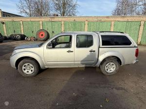 Grey Nissan Navara 2014 in Pasvalys, with an engine capacity of 2.49 L and mileage of 169 thousand km for 7018 €, photo  on AUTOMOTO.COM.LV