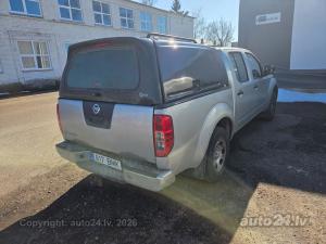 Pelēks Nissan Navara 2014 Tallina, ar dzinēja tilpumu 2.50 L un nobraukumu 342 tūkst. km par 9796 €, foto 5 vietnē AUTOMOTO.COM.LV