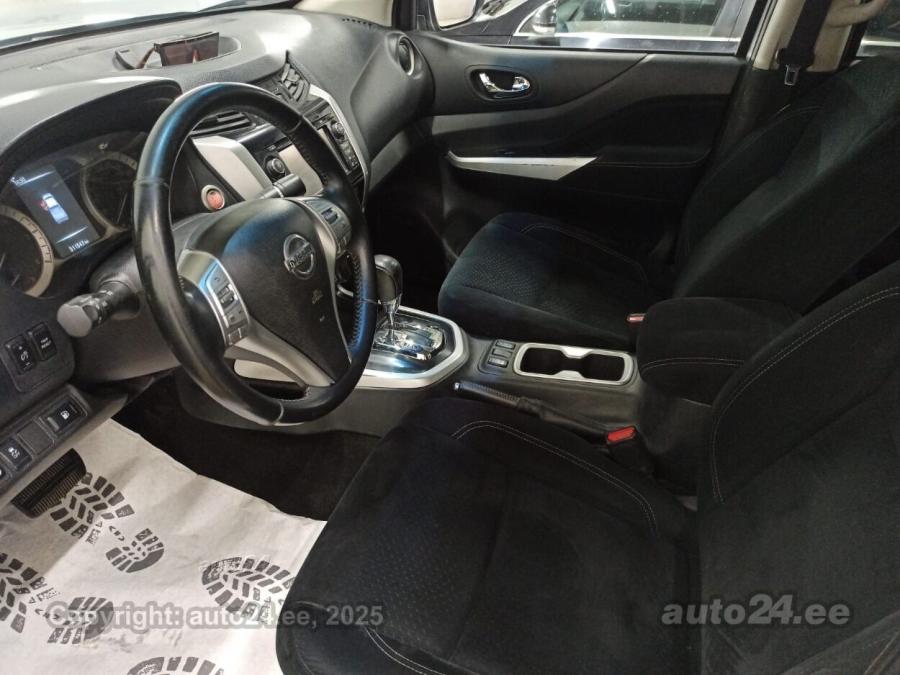 Pelēks Nissan Navara 2016 Tallina, ar dzinēja tilpumu 2.30 L un nobraukumu 313 tūkst. km par 12250 €, foto 8 vietnē AUTOMOTO.COM.LV