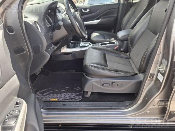 Grey Nissan Navara 2019 in Talsi, with an engine capacity of 2.30 L and mileage of 225 thousand km for 20800 €, photo 6 on AUTOMOTO.COM.LV