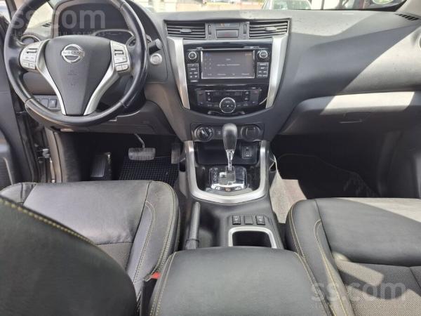 Grey Nissan Navara 2019 in Talsi, with an engine capacity of 2.30 L and mileage of 225 thousand km for 20800 €, photo 10 on AUTOMOTO.COM.LV