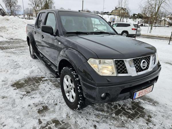 Grey Nissan Navara 2006 in Telschi, with an engine capacity of 2.50 L and mileage of 360 thousand km for 5700 €, photo 1 on AUTOMOTO.COM.LV