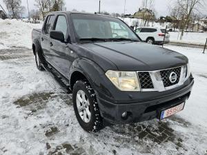 Pelēks Nissan Navara 2006 Telšiai, ar dzinēja tilpumu 2.50 L un nobraukumu 360 tūkst. km par 5700 €, foto  vietnē AUTOMOTO.COM.LV