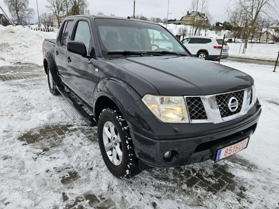 Pelēks Nissan Navara 2006 Telšiai, ar dzinēja tilpumu 2.50 L un nobraukumu 360 tūkst. km par 5700 €, foto 1 vietnē AUTOMOTO.COM.LV
