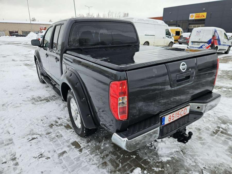 Pelēks Nissan Navara 2006 Telšiai, ar dzinēja tilpumu 2.50 L un nobraukumu 360 tūkst. km par 5700 €, foto 9 vietnē AUTOMOTO.COM.LV