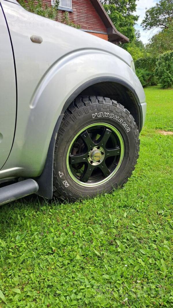Nissan Navara 2006 Gulbene vietnē Pelēks Nissan Navara 2006 Gulbene, ar dzinēja tilpumu 2.50 L un nobraukumu 300 tūkst. km par 6700 €, foto 4 vietnē AUTOMOTO.COM.LV