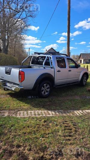 Pelēks Nissan Navara 2006 Gulbene, ar dzinēja tilpumu 2.50 L un nobraukumu 300 tūkst. km par 6700 €, foto 5 vietnē AUTOMOTO.COM.LV
