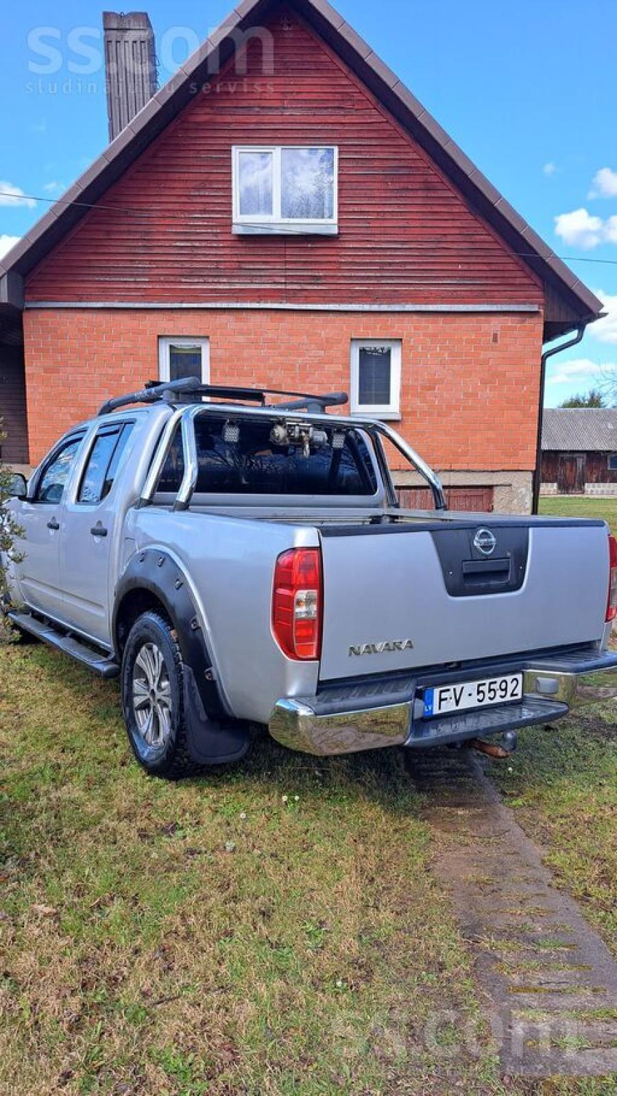Pelēks Nissan Navara 2006 Gulbene, ar dzinēja tilpumu 2.50 L un nobraukumu 300 tūkst. km par 6700 €, foto 6 vietnē AUTOMOTO.COM.LV